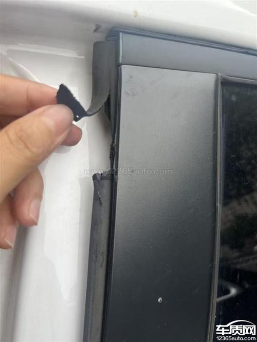 汽车玻璃密封胶条老化了怎么办