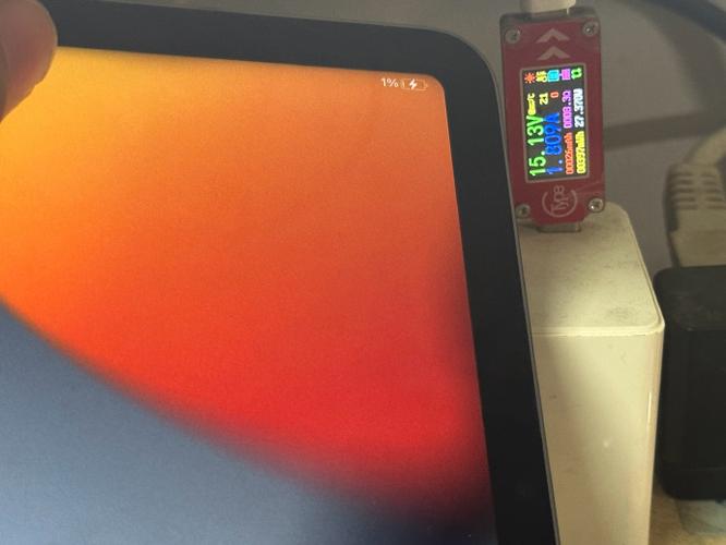 ipad充电红色不动截图