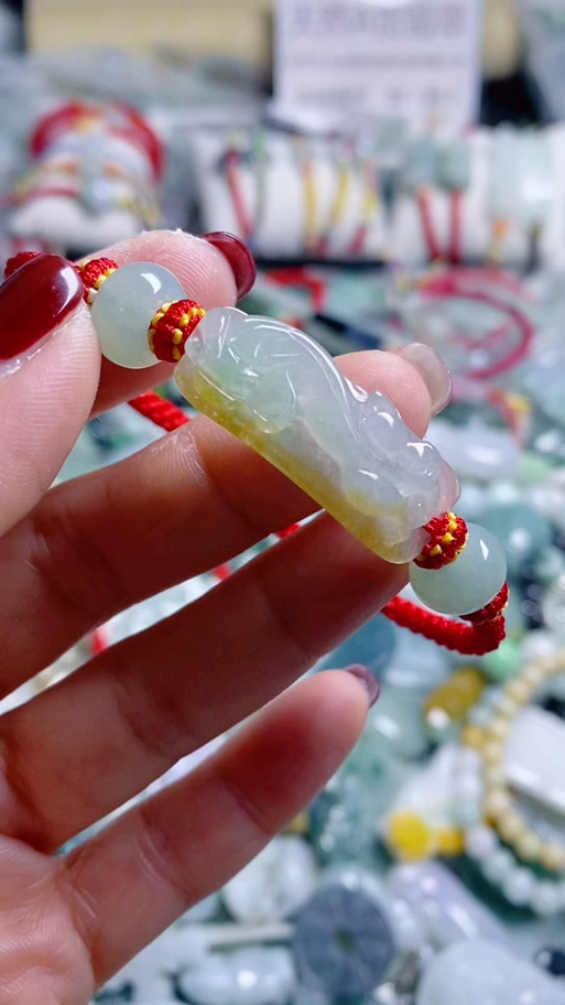 貔貅戴绳子的颜色讲究图标