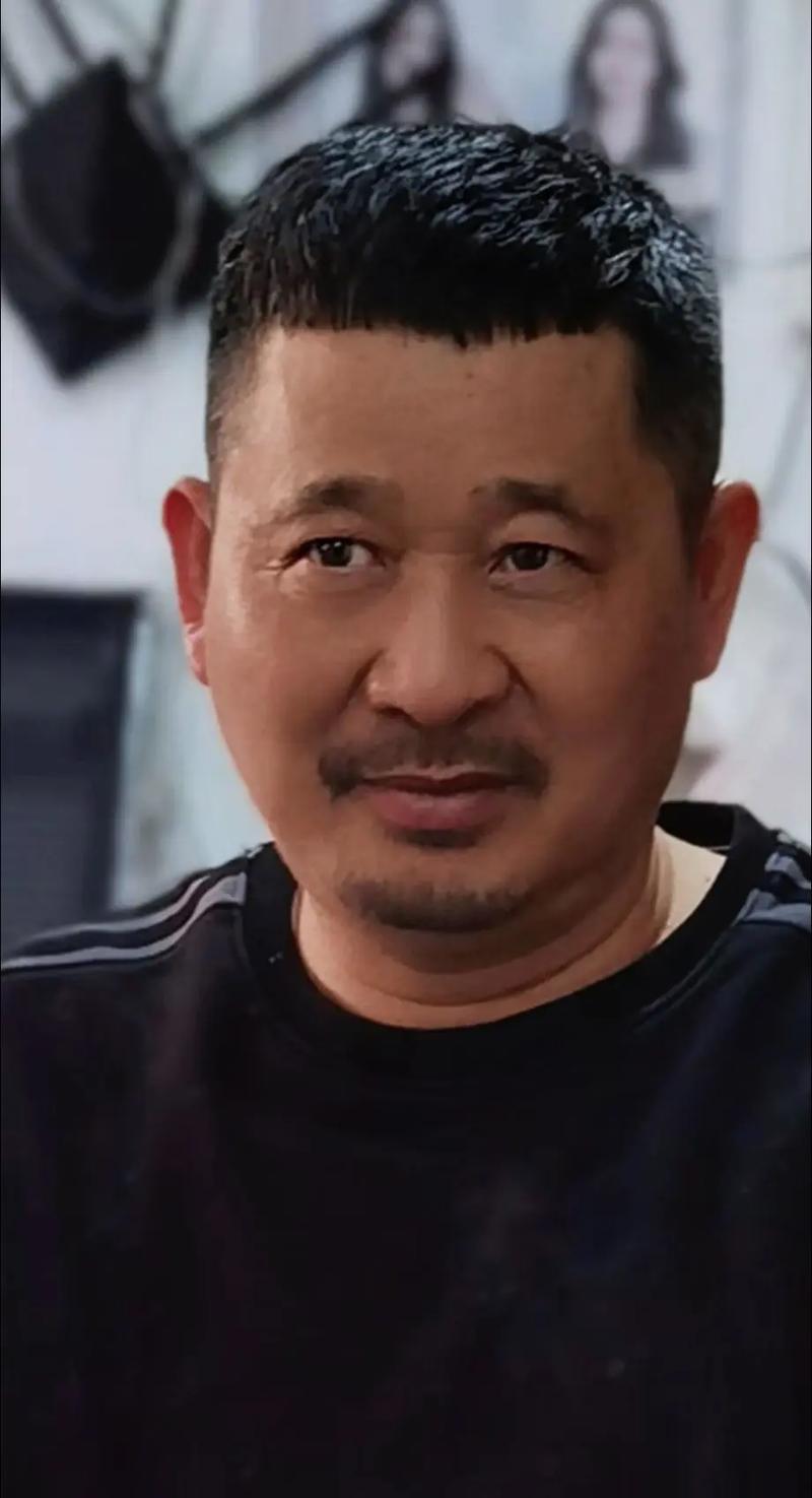 欺负老实大叔by图标