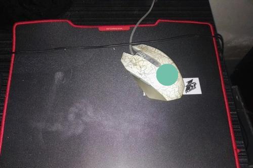 鼠标玩游戏间歇性卡顿图标