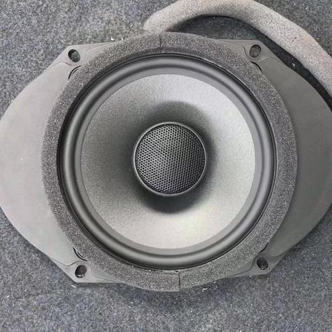 音箱出现哒哒的声音图标