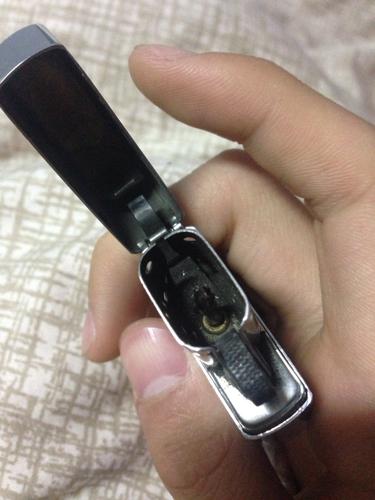 zippo棉芯黑了剪掉吗图标