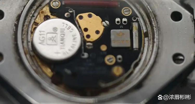 石英手表后盖怎么打开图标