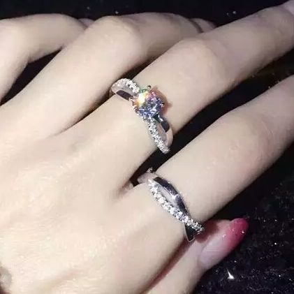 钻戒可以贷款吗图标