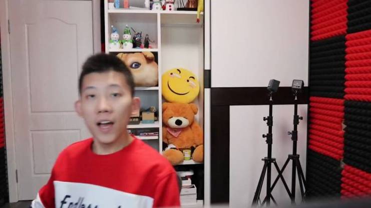 鲤鱼解说你好客人图标