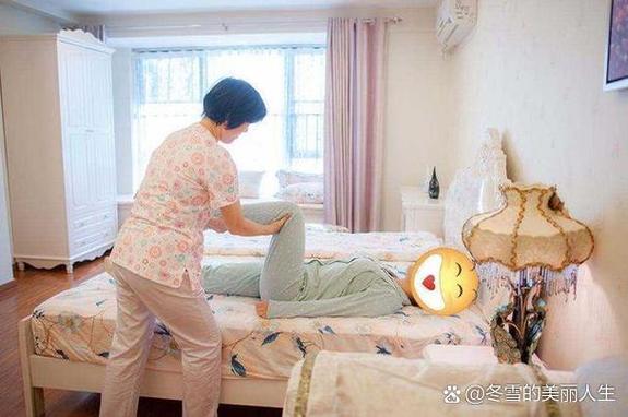 月嫂住家和谁一个房间截图
