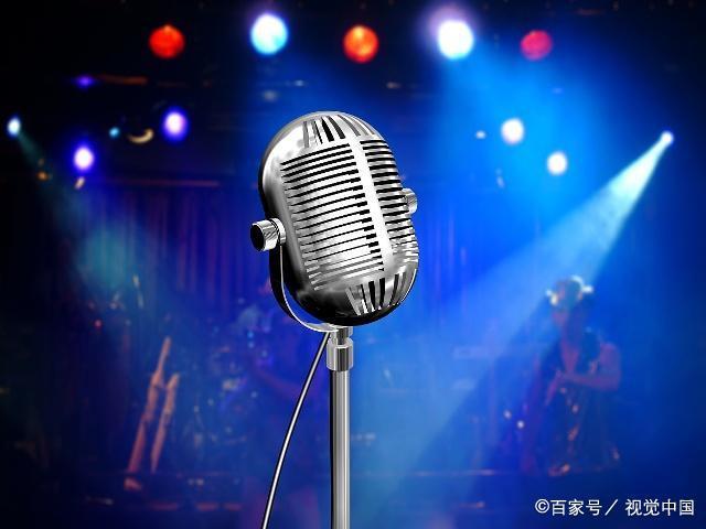 唱歌话筒图标
