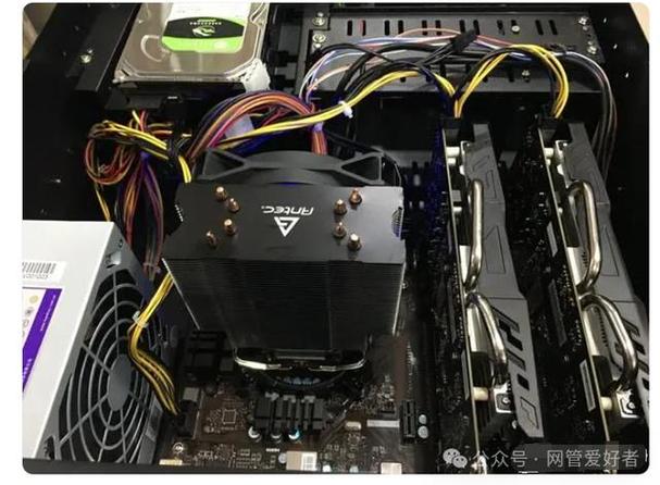 一台电脑能装2个显卡吗图标