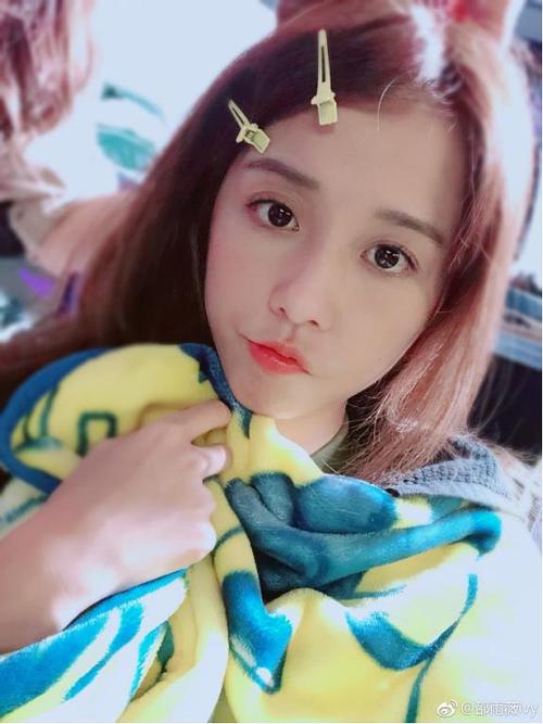 犬系女友她很甜图标
