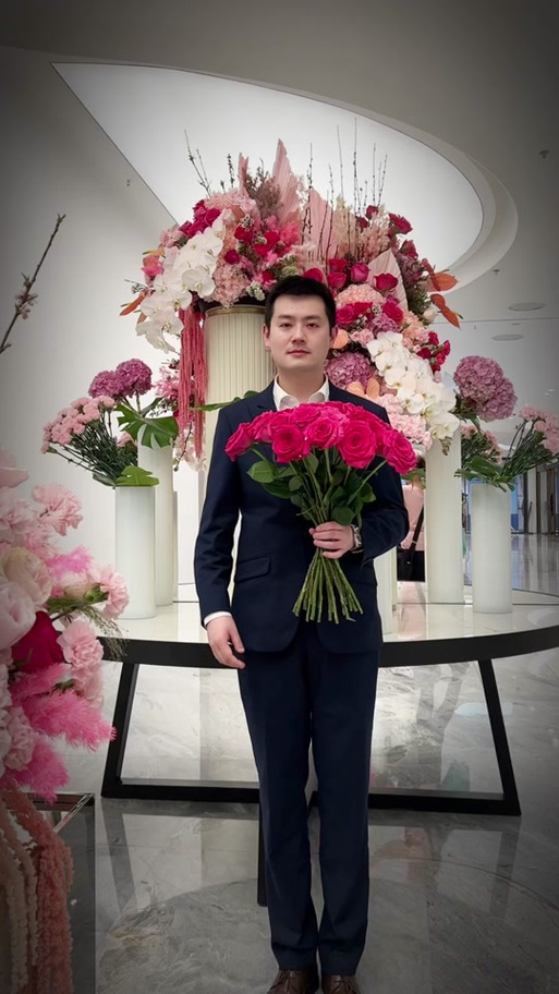 英国绅士绕手礼图标