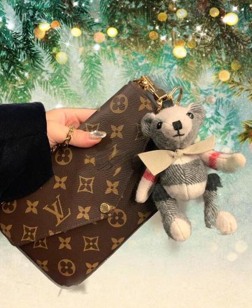 burberry钻石小熊图标