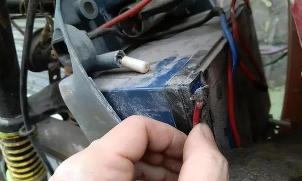 电瓶车一年没用电瓶会坏吗图标