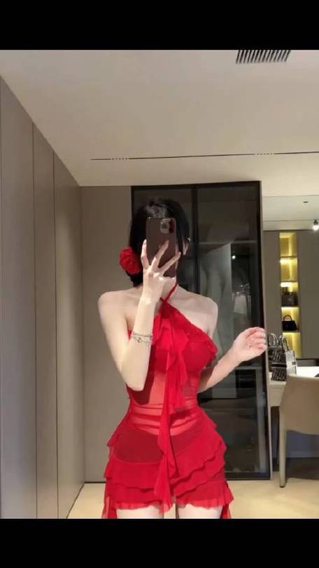 微博御姐博主泳装微博