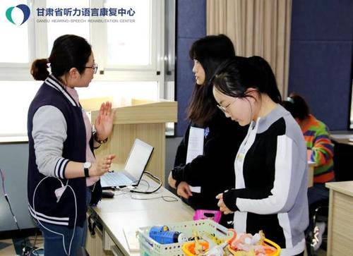 语言训练师培训机构图标