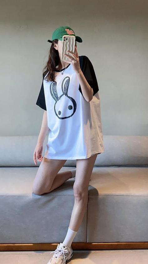 7669002兔子t恤缩略图