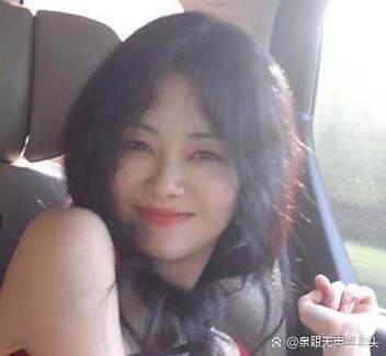手机自拍眼睛怎么看镜头图标