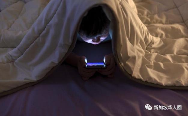 晚上被窝偷玩手机神器截图