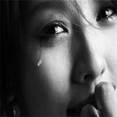 抖音里哭的撕心裂肺图标