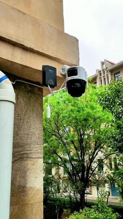 最牛的监控摄像头拍照2500万截图