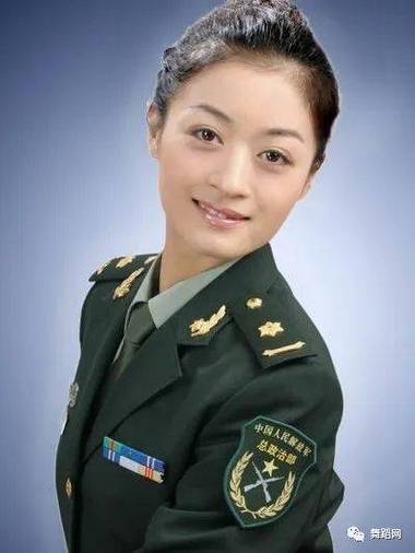 如何任命队长图标