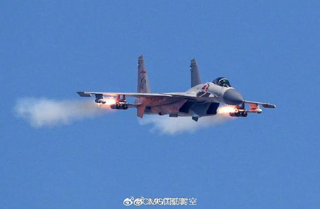 歼15舰载机起降游戏手机版图标