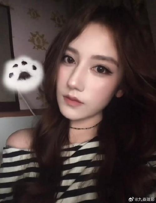 抖音girl截图