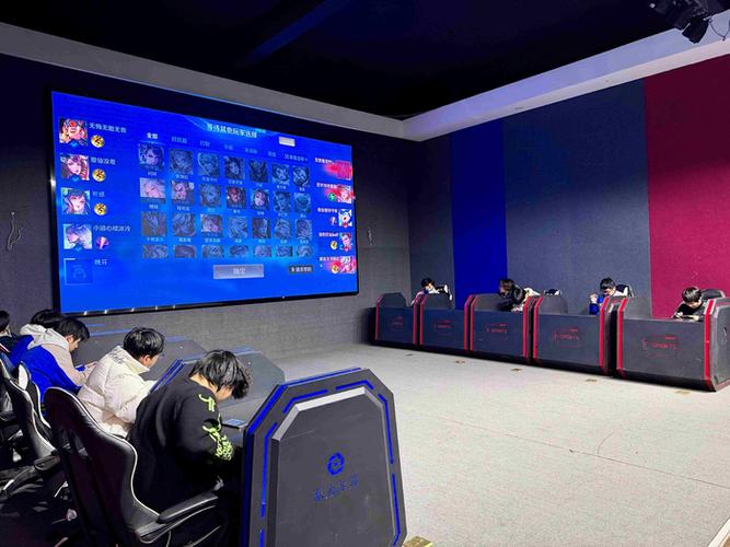 打游戏的学校叫什么学校图标