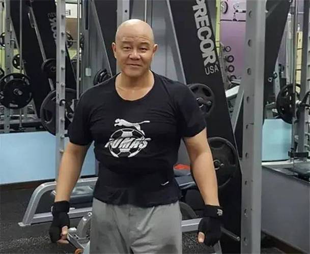 郑雷个人资料简介图标