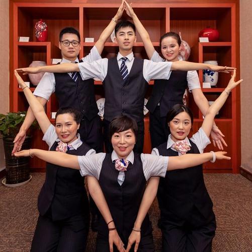 六人队形摆姿势图标