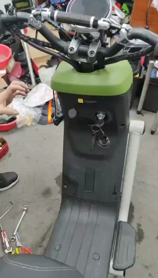 小牛拧油门截图