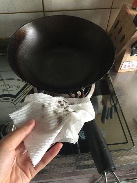 铁锅洗了很多次还是有黑色图标