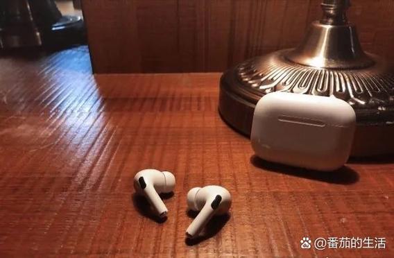 airpods一只耳机亮绿灯图标