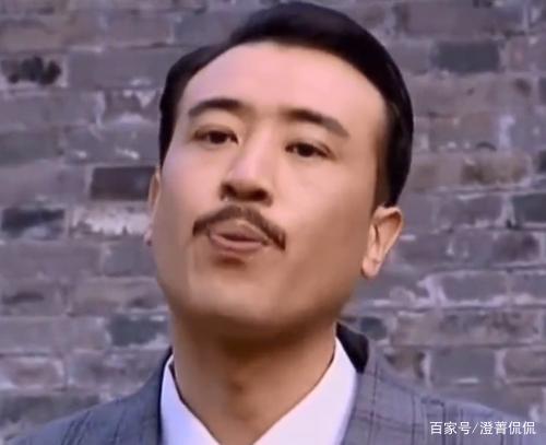 吐唾沫的表情包图标