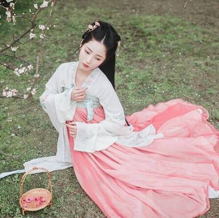 农家恶妻:腹黑夫君心尖宠图标