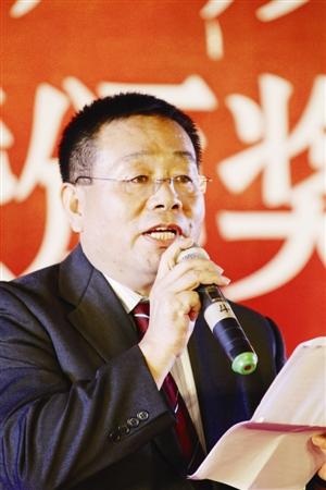 乌鲁木齐爱地董事长截图