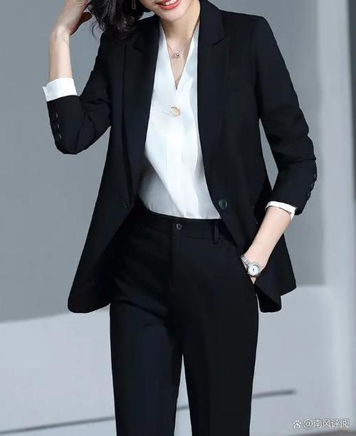 女人能驾驭西装说明什么截图