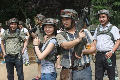 真人cs小姐姐倒地死亡图标