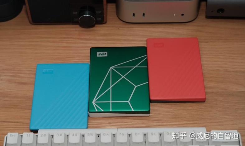 买机械硬盘还是移动硬盘图标