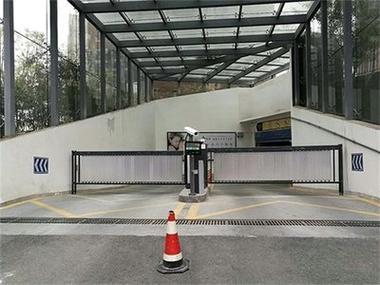车辆道闸机显示屏手机拍照拍不清截图