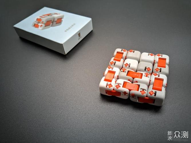 2个指尖积木合体图标