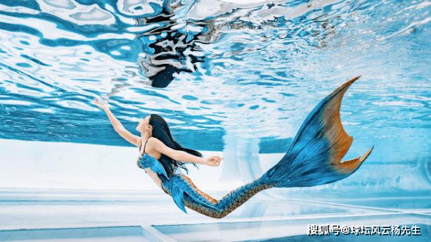 水中美人鱼表演截图