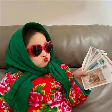 沙雕又可爱的女孩子图标