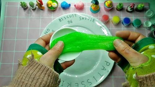 水晶泥加什么会变软图标