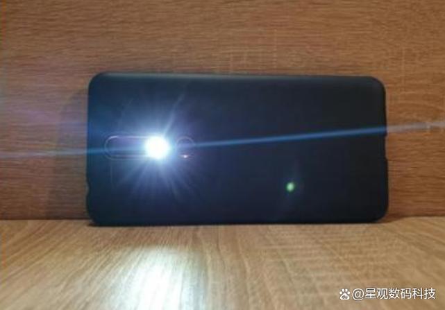 华为手机快速打开手电筒图标