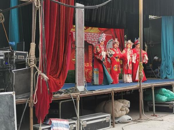 附近哪里有唱戏的截图