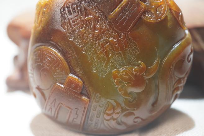 堆玉的全部作品截图