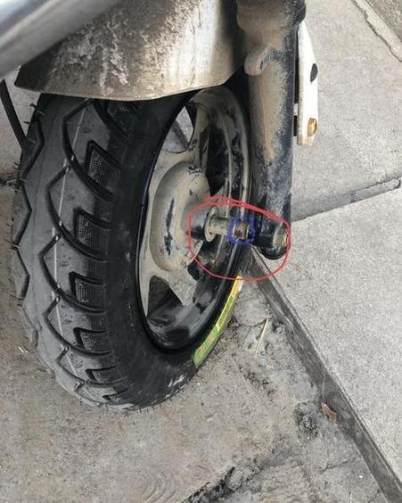 电动车前轱辘转不动截图