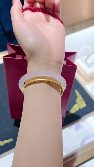 黄金可以和玉一起戴吗截图