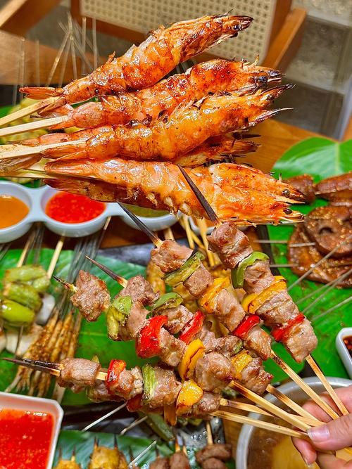 烧烤又叫BBQ图标